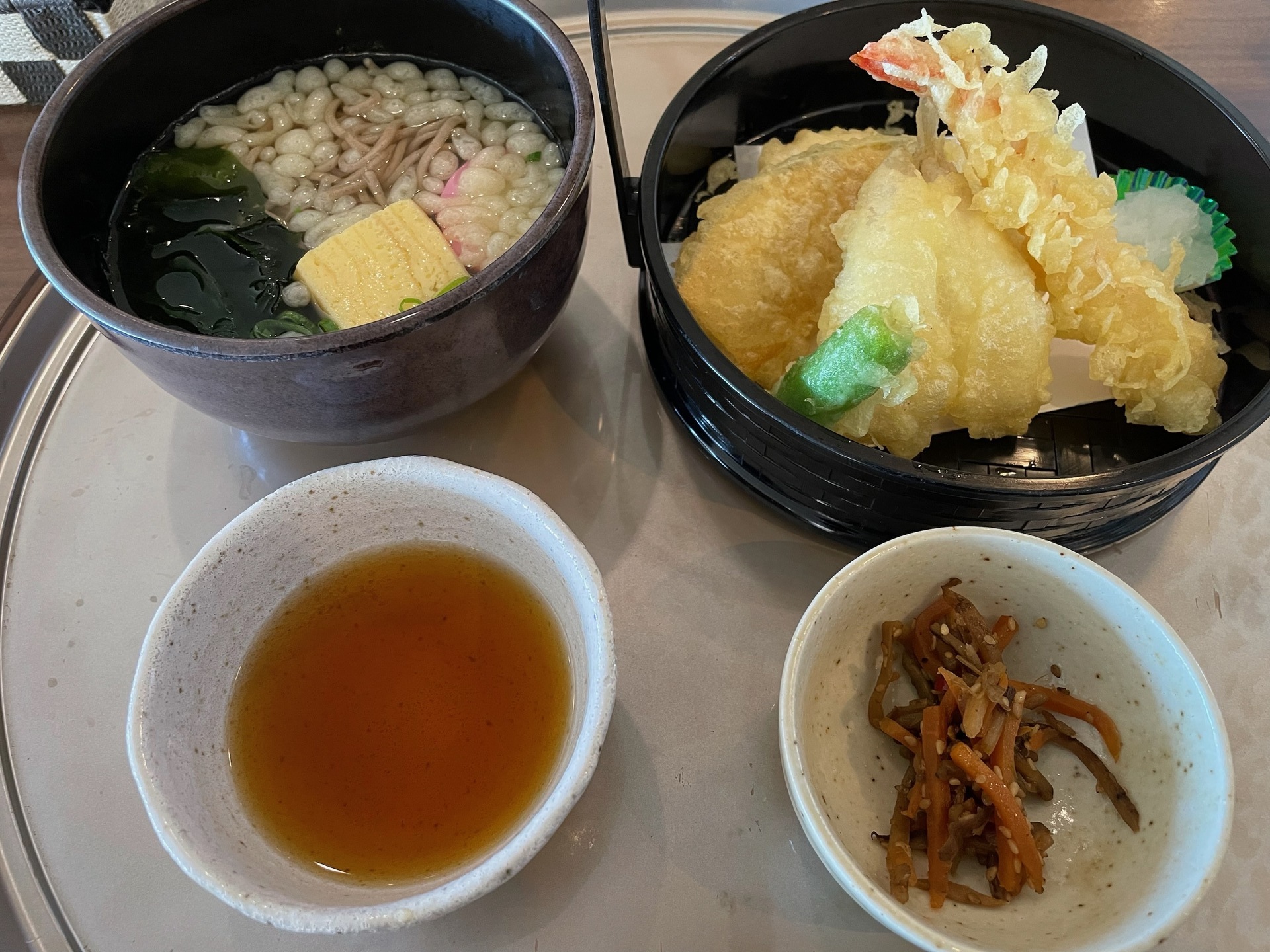 倉庫の片付け: バンザイ‼エンジェルくん